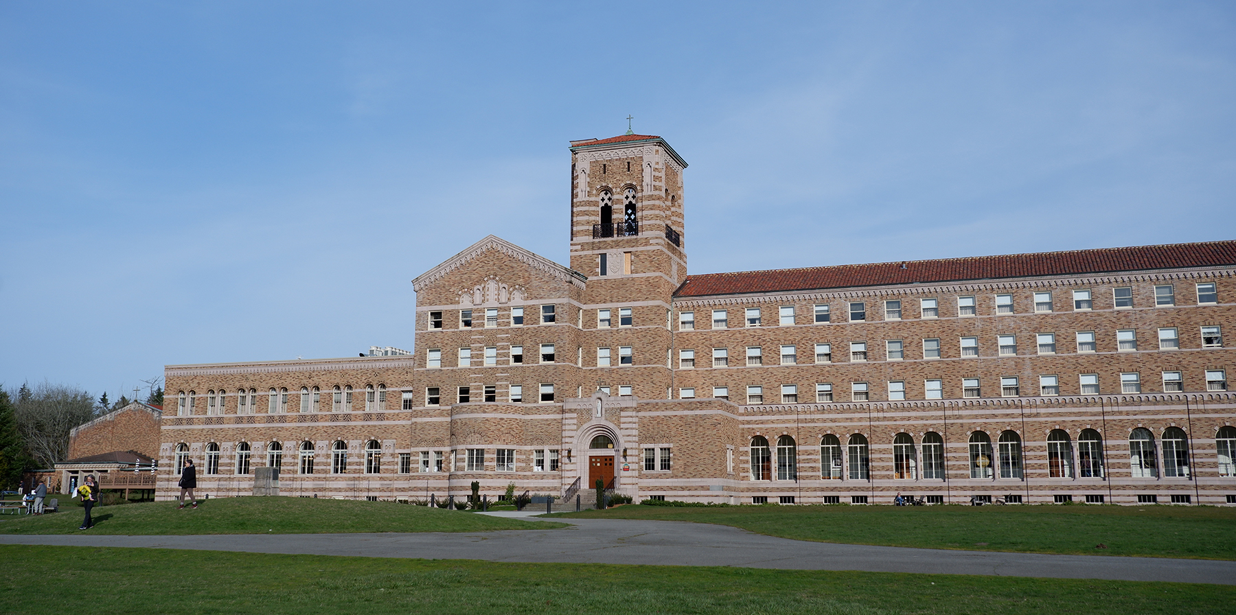 Everything you need to know about The Lodge at St. Edward State Park